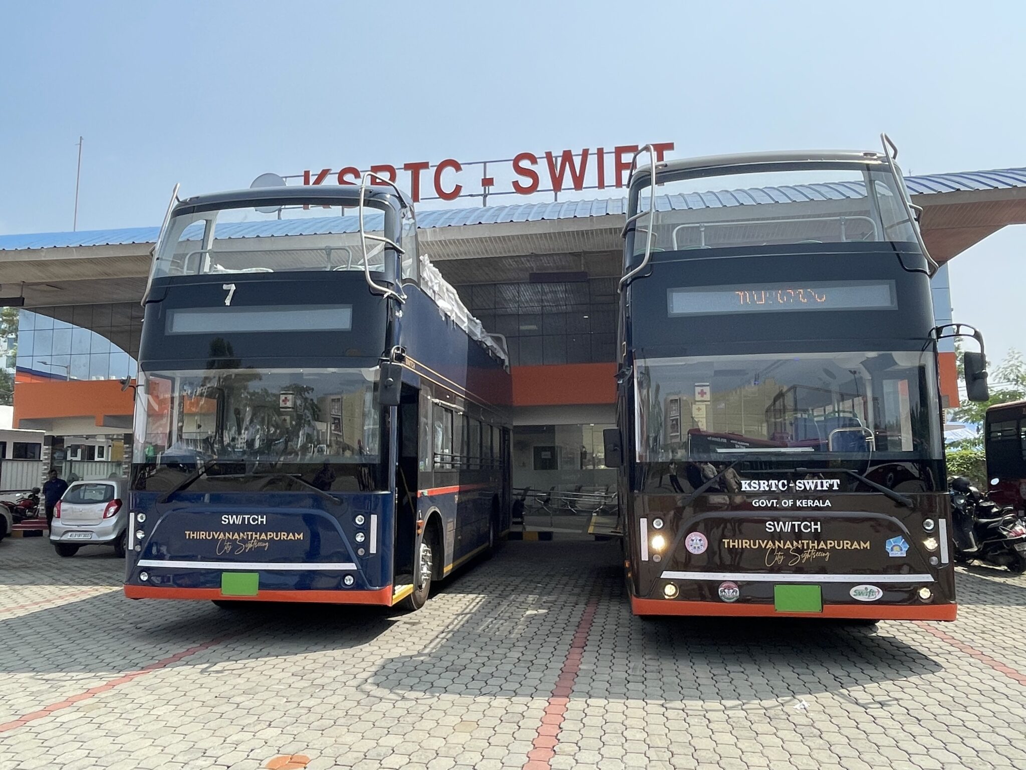SWITCH Mobility Delivers EiV 22 Double Decker Buses to Kerala State ...